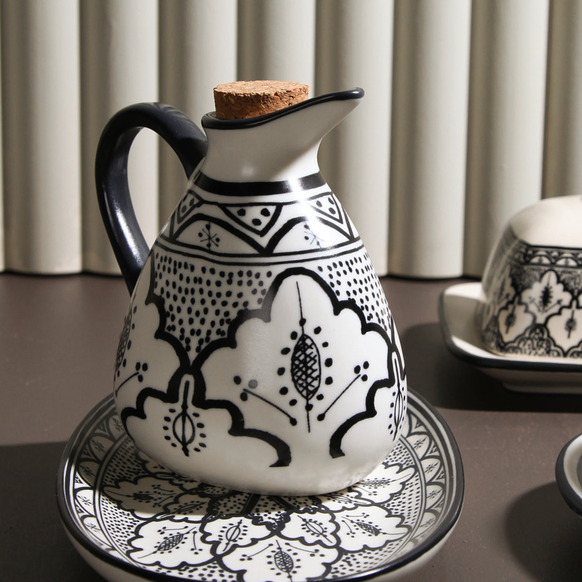 Adi Ceramic Oil Bottle – HAUSETTE®